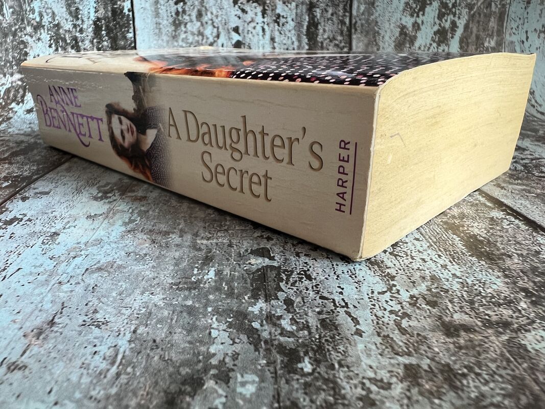 A Daughter’s Secret – StrangeBooks