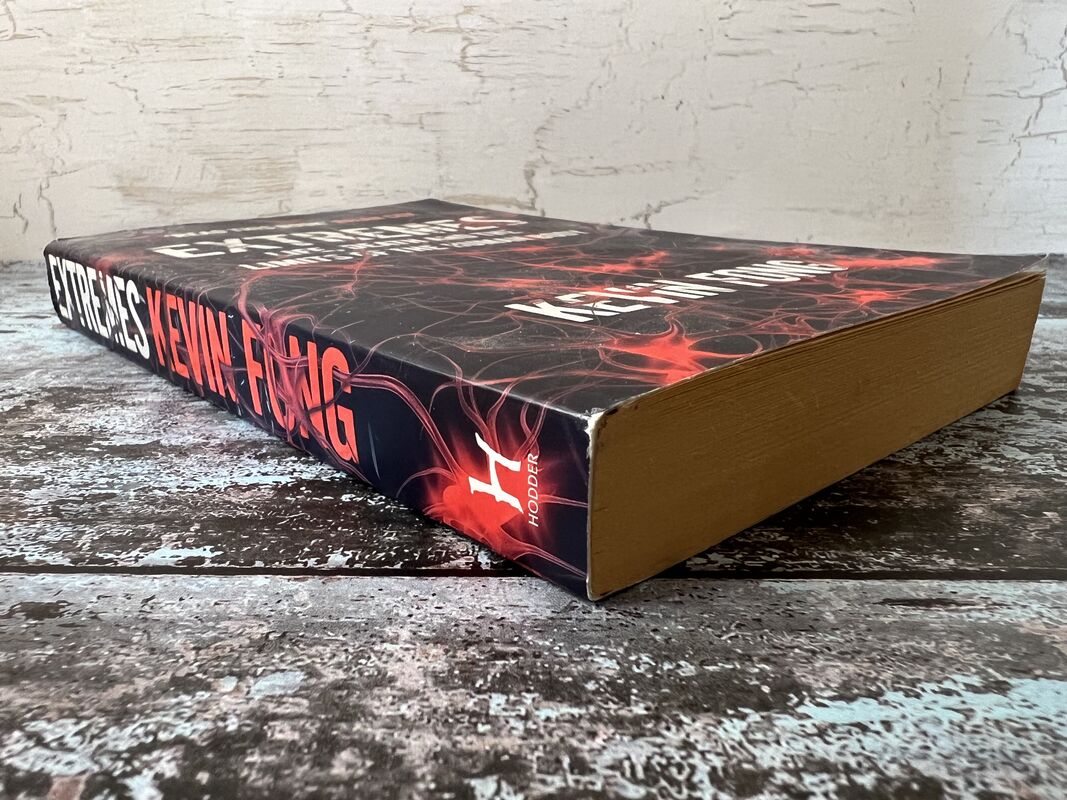 Extremes – StrangeBooks